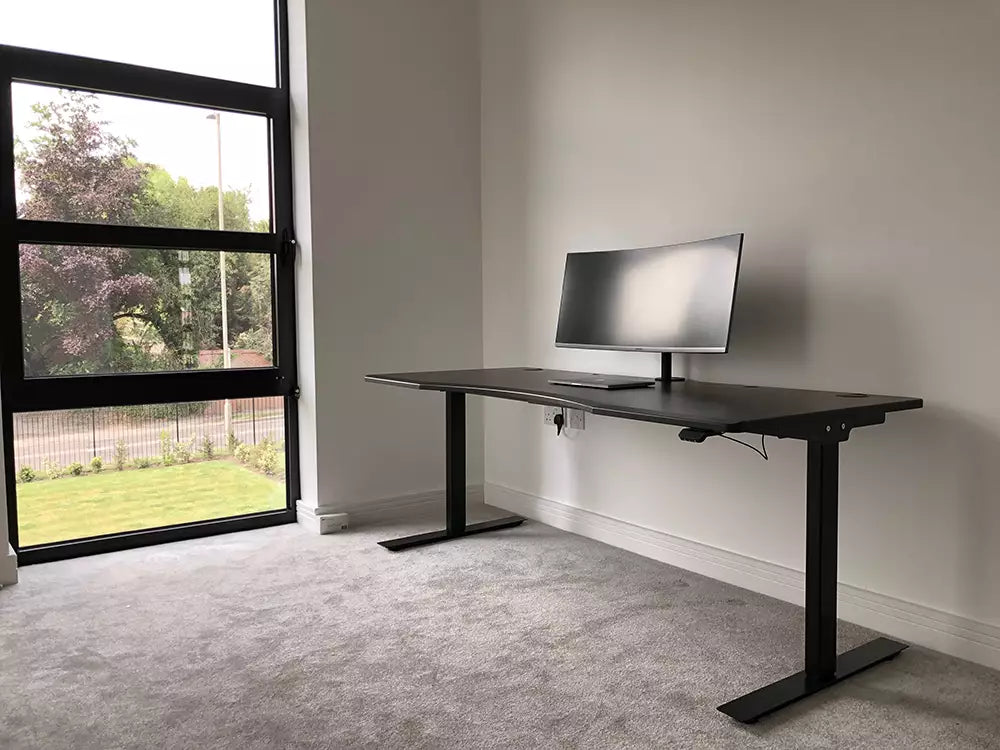 Benefits of Using a Height Adjustable Desk – Halberd